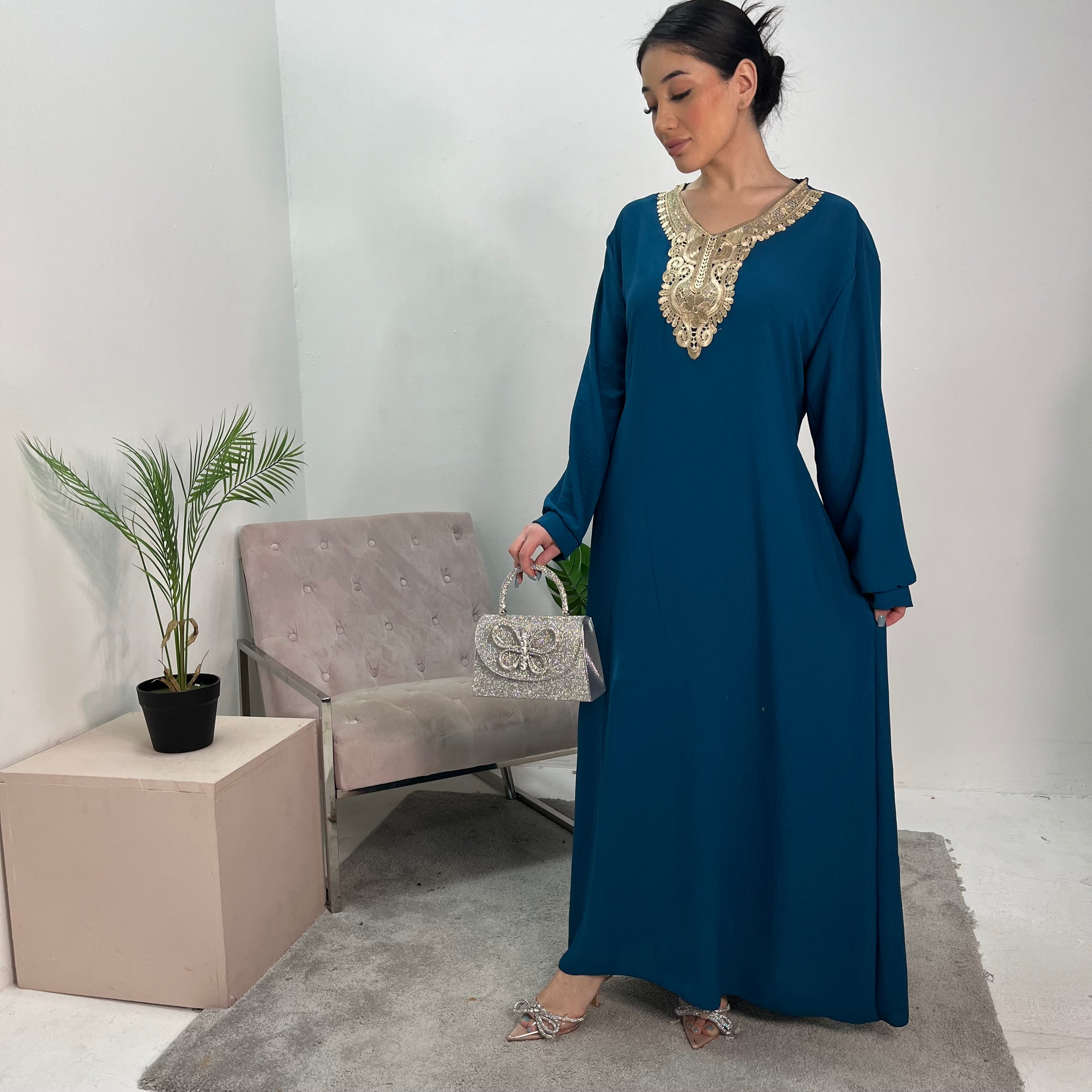 Safa Black Gold Detail Trim Belted Maxi Abaya Dress – House Of Haniya